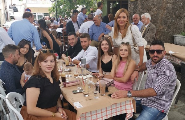 ΣΤΟ ΛΙΒΑΔΙ ΓΙΑ ΤΟ ΔΕΚΑΠΕΝΤΑΥΓΟΥΣΤΟ Η ΣΤΕΛΛΑ ΜΠΙΖΙΟΥ – Ελασσόνα