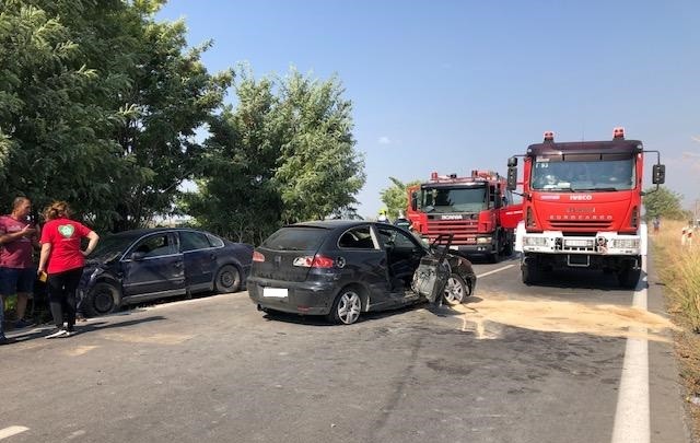 ΣΟΒΑΡΟ ΤΡΟΧΑΙΟ ΜΕ ΕΓΚΛΩΒΙΣΜΟ ΣΤΗΝ ΠΑΛΑΙΑ ΕΘΝΙΚΗ ΛΑΡΙΣΑΣ-ΒΟΛΟΥ (ΦΩΤΟ ...