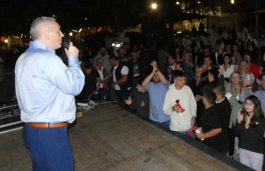 ΕΠΑΝΕΚΛΕΓΕΤΑΙ ΔΗΜΑΡΧΟΣ ΕΛΑΣΣΟΝΑΣ Ο ΝΙΚΟΣ ΓΑΤΣΑΣ - Paidis.com
