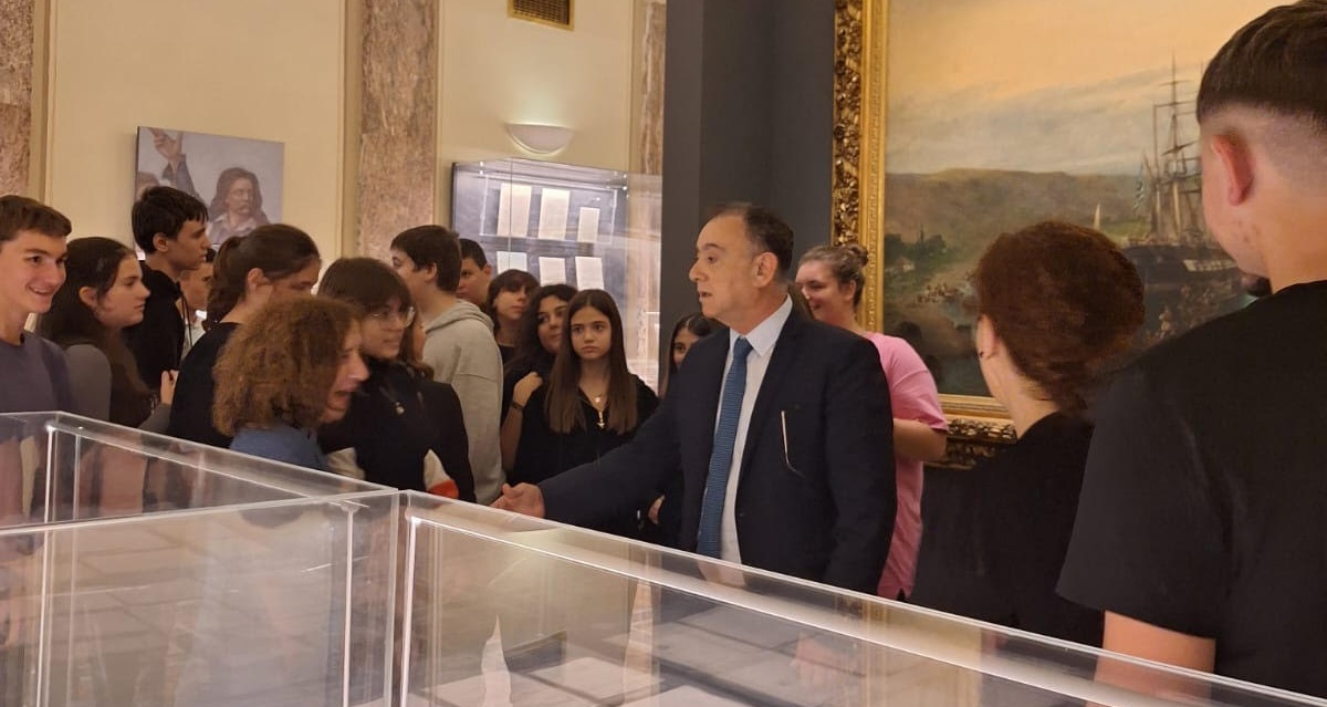 ΤΟ 1ο ΠΕΙΡΑΜΑΤΙΚΟ ΓΥΜΝΑΣΙΟ ΛΑΡΙΣΑΣ ΣΤΗ ΒΟΥΛΗ ΤΩΝ ΕΛΛΗΝΩΝ - Paidis.com